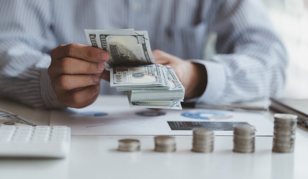 Remesas hacia Colombia superaron los US$11.840 millones en 2024