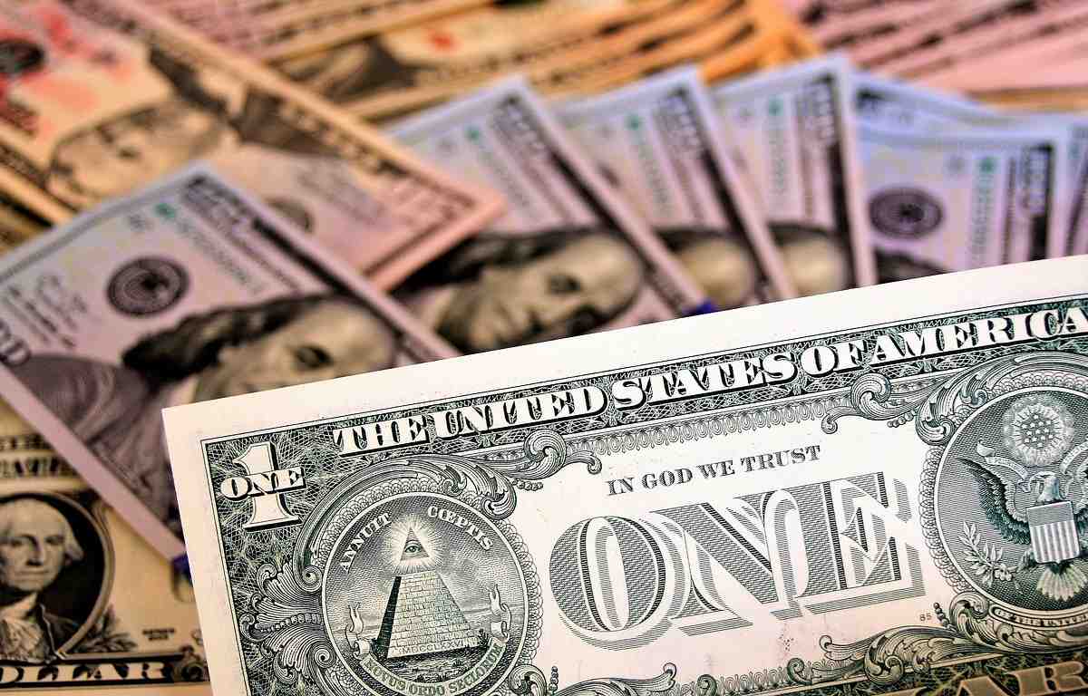 Dólar Colombia 13 de enero: arranca al alza