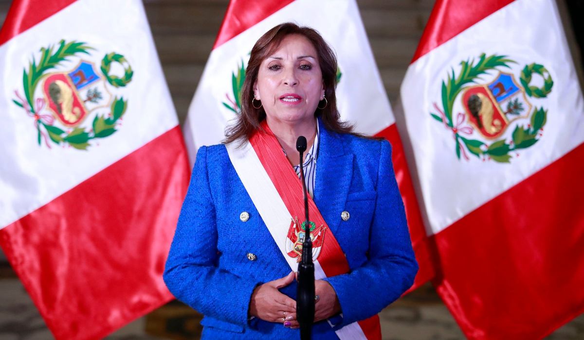 Autoridades En Perú Allanan Casa De La Presidenta Dina Boluarte