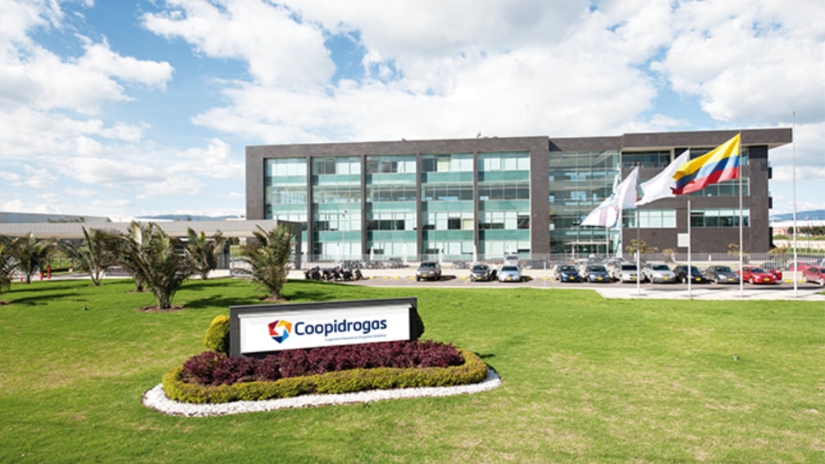Nuevo centro de distribución farmacéutica coopidrogas en Galapa
