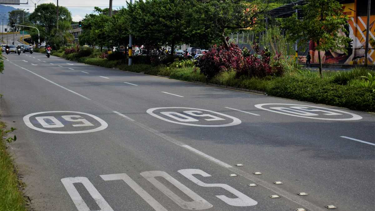 Vías De Medellín Con Cambios En Límite De Velocidad A 50km H
