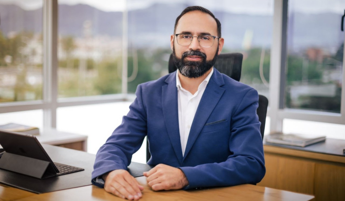 Gobierno Petro descarta racionamiento de energía y toma nuevas medidas