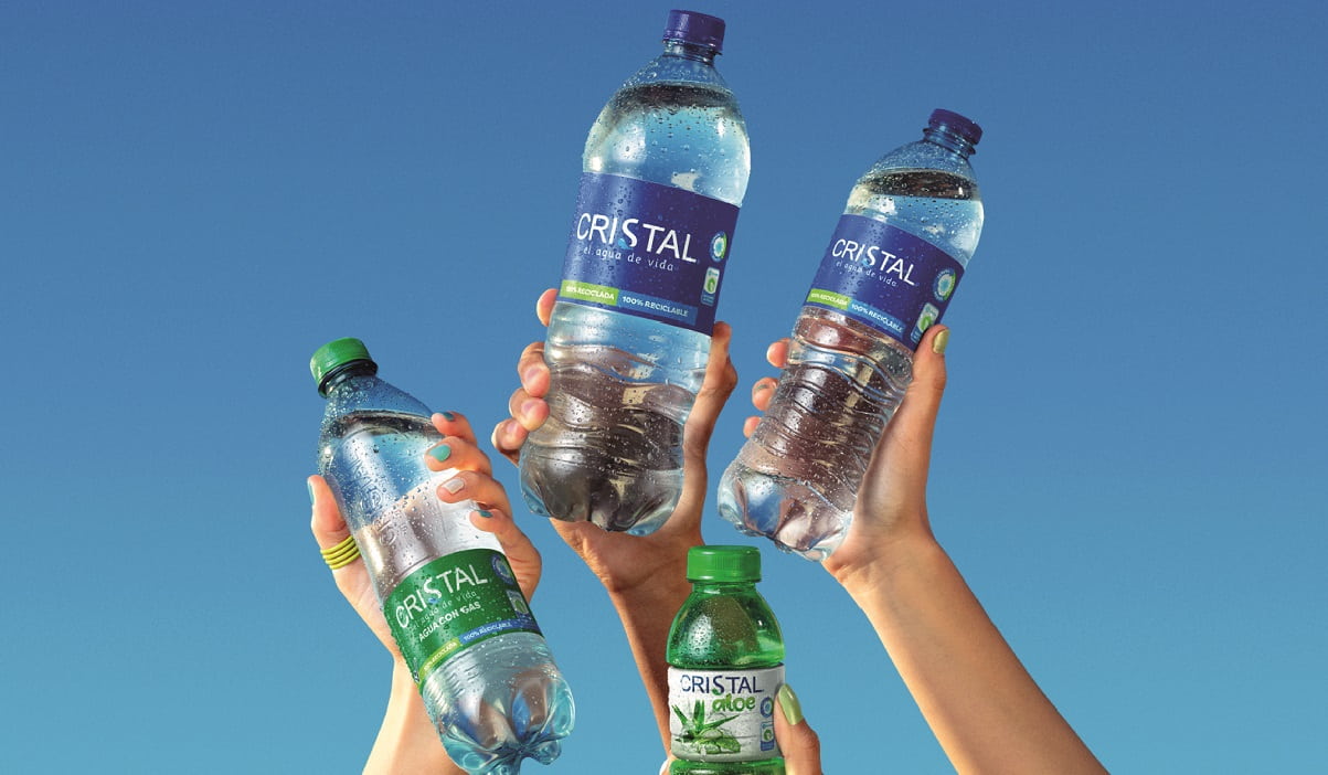 Plástico neutro, logro de Postobón con su marca Agua Cristal