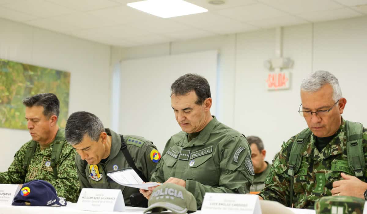 Orden público vuelve a ser la principal preocupación de los colombianos, según encuesta de Invamer