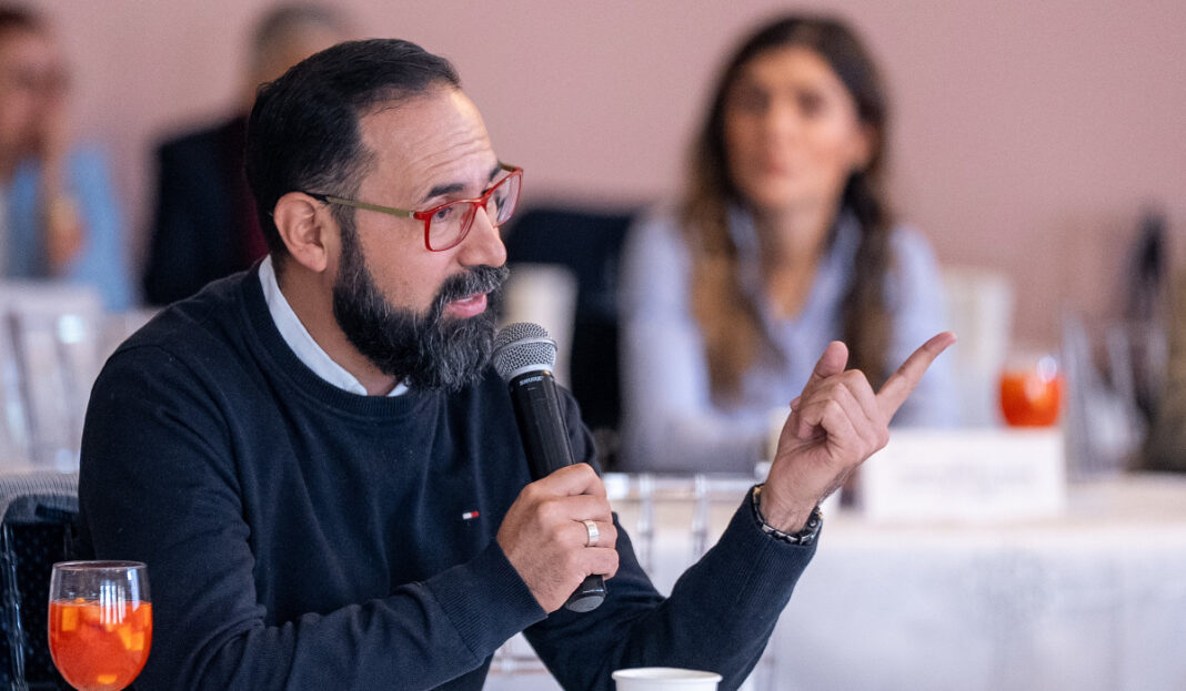 Petro habría aceptado renuncia de Andrés Camacho como ministro de Minas