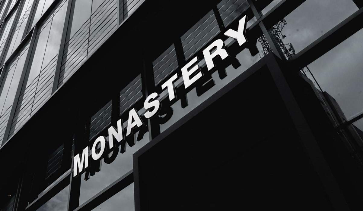 Monastery anuncia su expansión a nuevos mercados en 2025